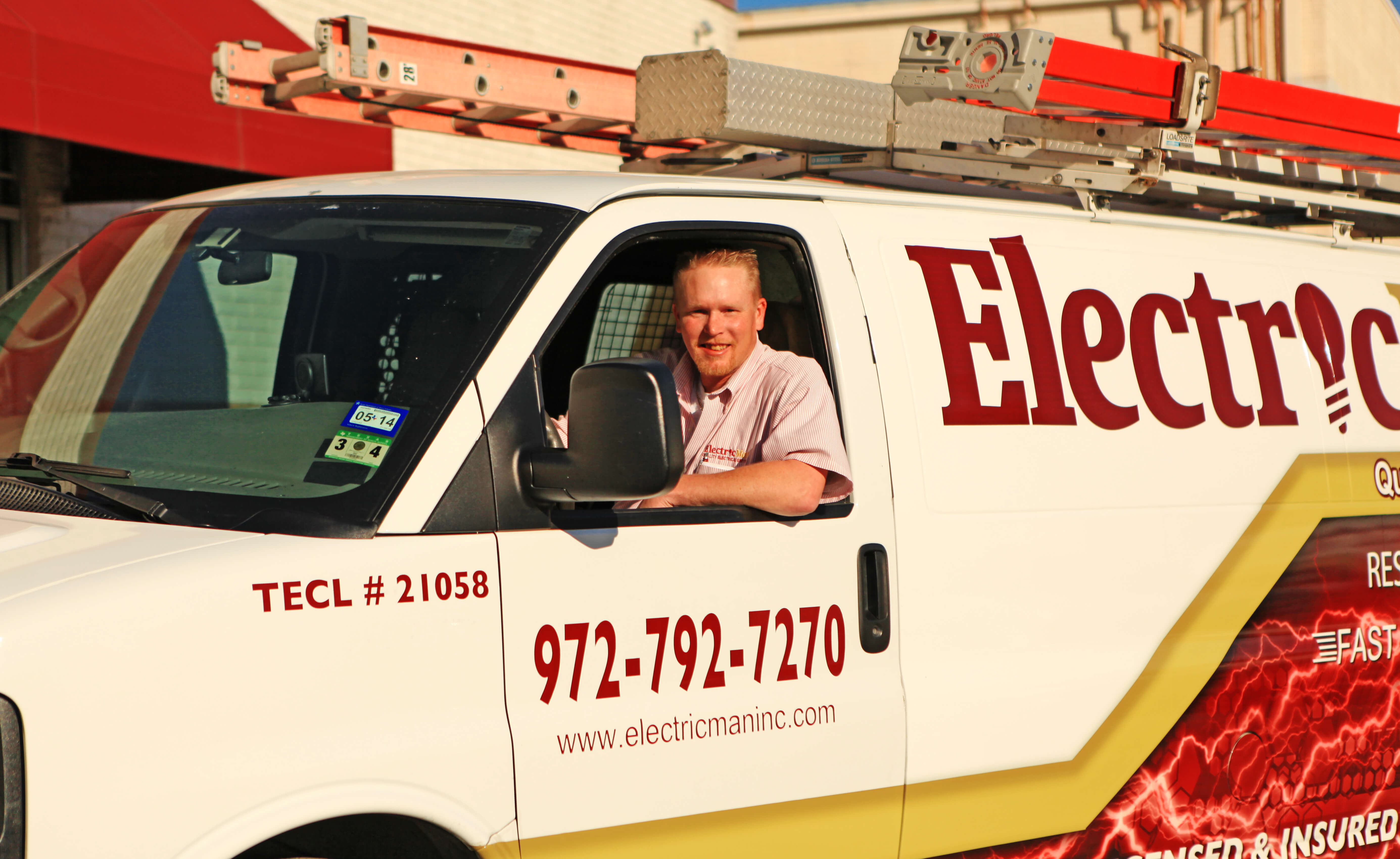 Staff Photos | Dallas Electrical Company